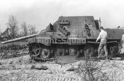 WW2 Picture Photo German 128 mm Panzerjäger Tiger Ausf. B Jagdtiger nr ...