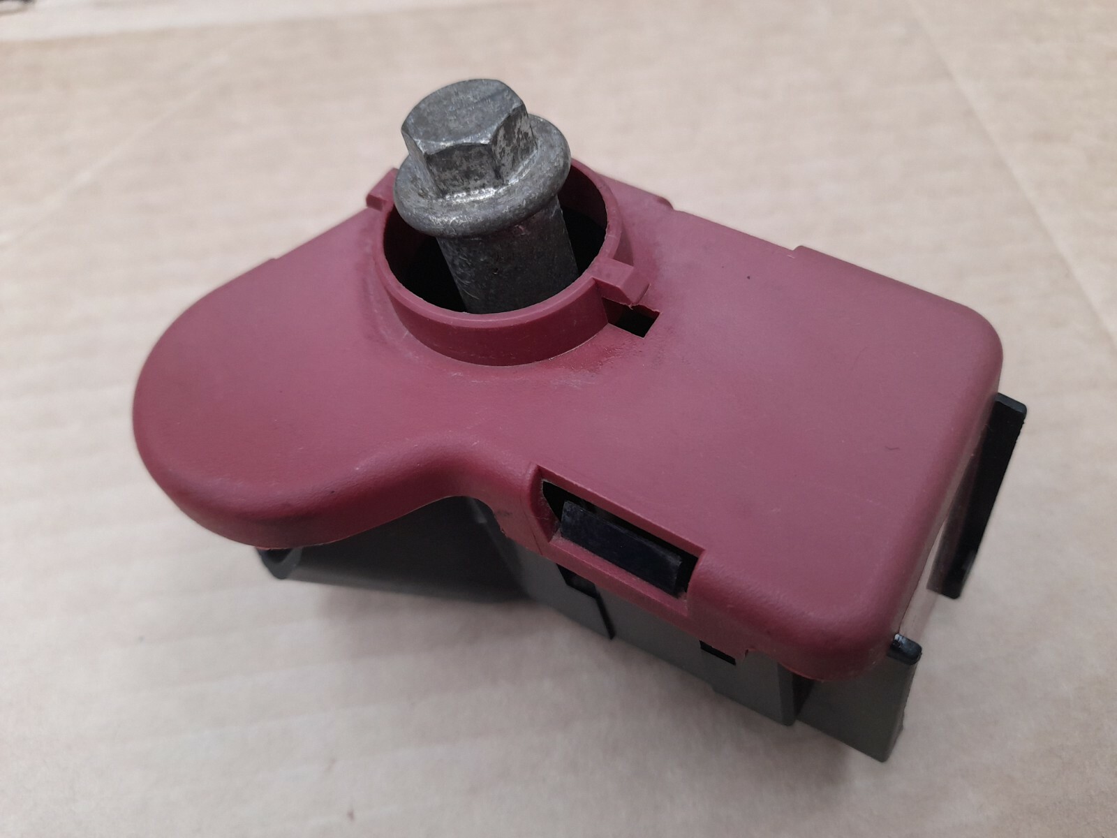 Holden VE Commodore SV6 SS Omega positive engine bay battery terminal ...