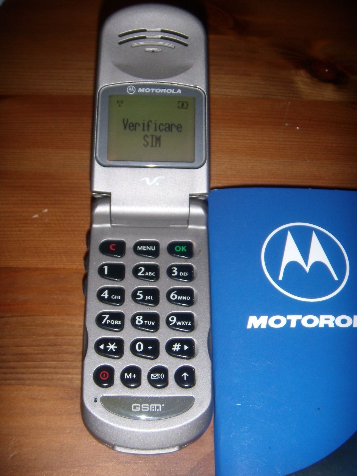Motorola V3688