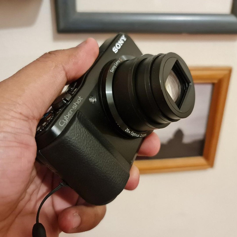 Sony Cyber-shot DSC-Hx30v 18MP Digital Camera 20x Optical Zoom Japanese ...