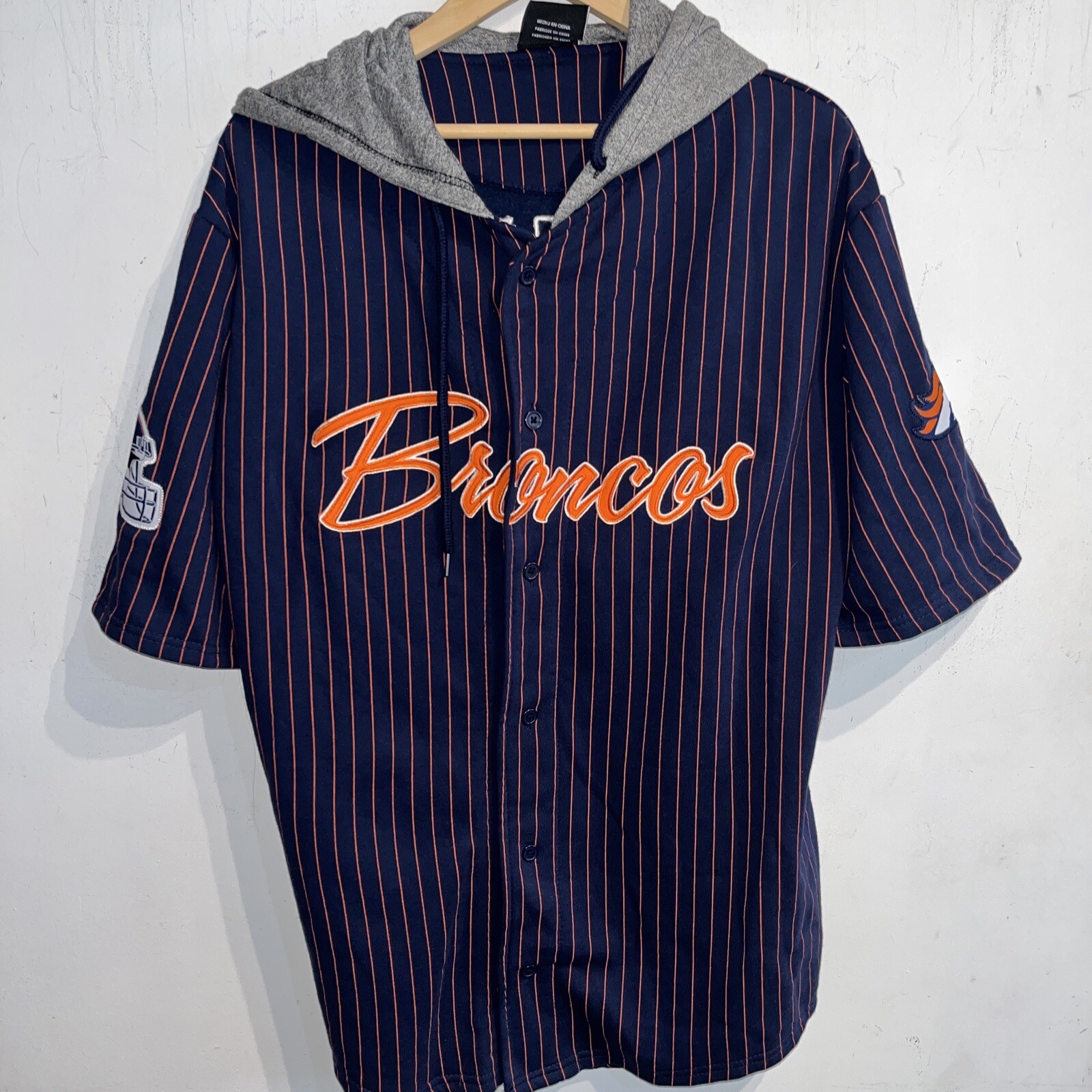 Vintage XL NFL Team Apparel Denver Broncos Button Up Short Sleeve ...