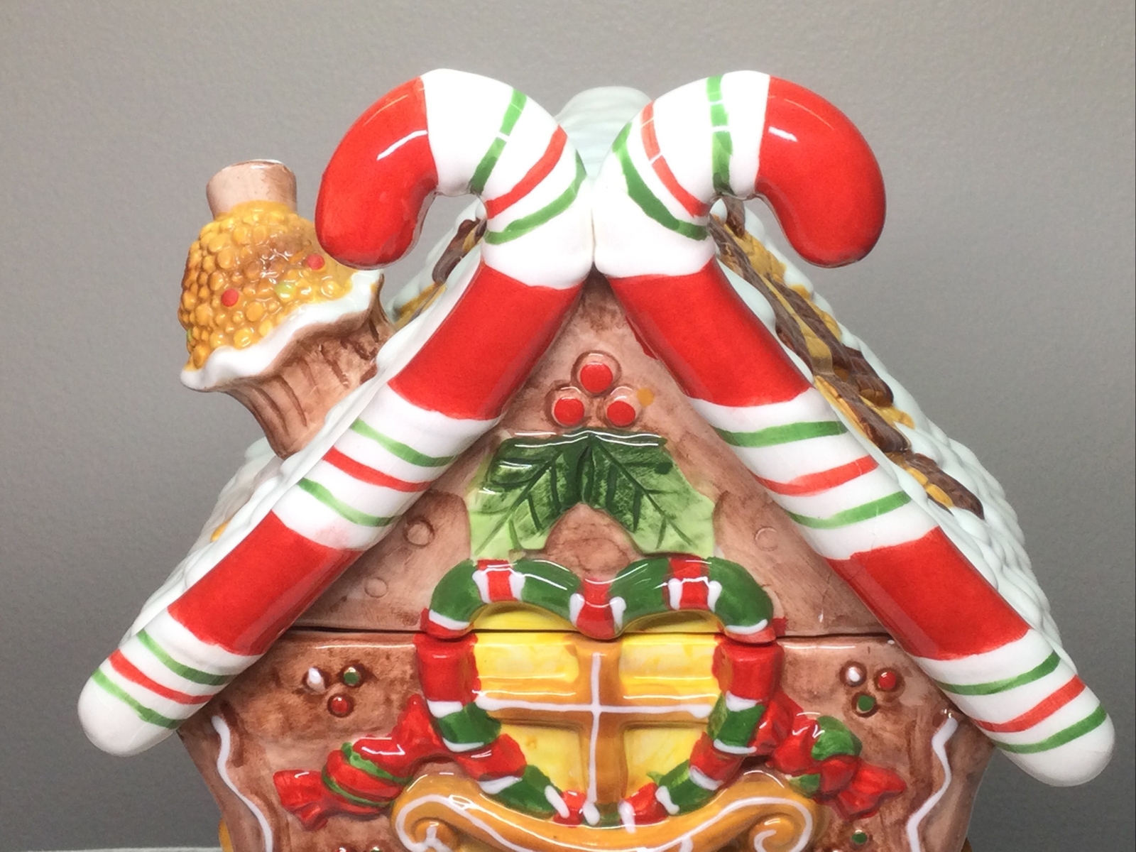 Vintage CANDYLAND Candy Cane Gingerbread House Large Ceramic Cookie Jar ...