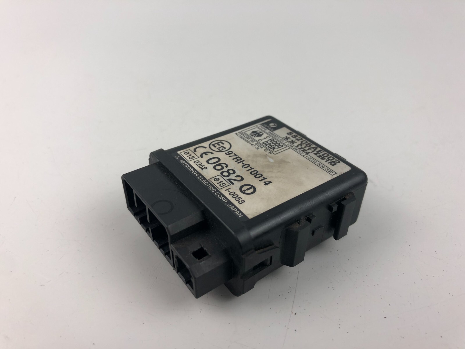 2001 - 2003 Subaru Forester Immobilizer Control Module Unit 88205AE002 ...