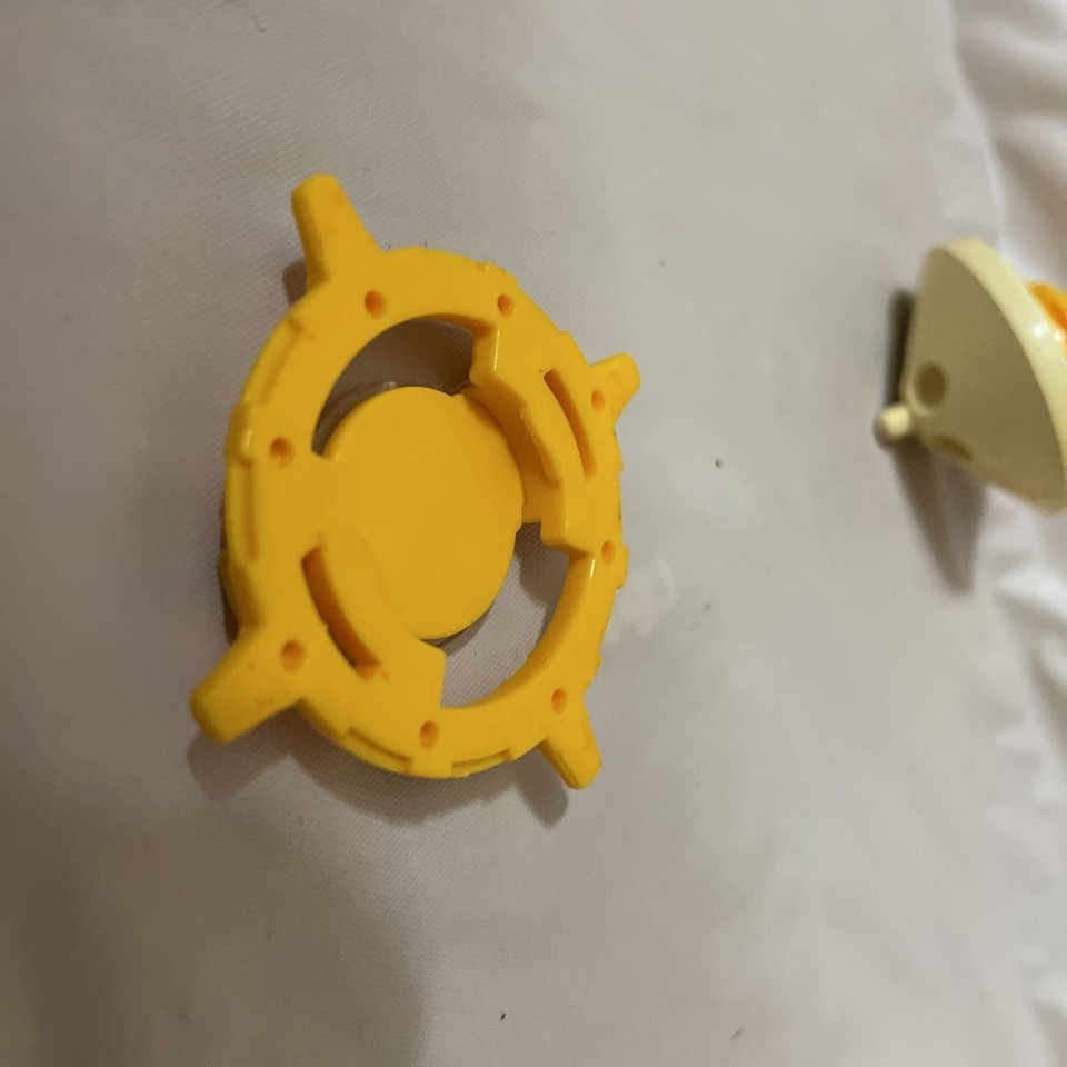 Beyblade Dragoon Yellow Random Booster Limited Color Beyblade TAKARA ...