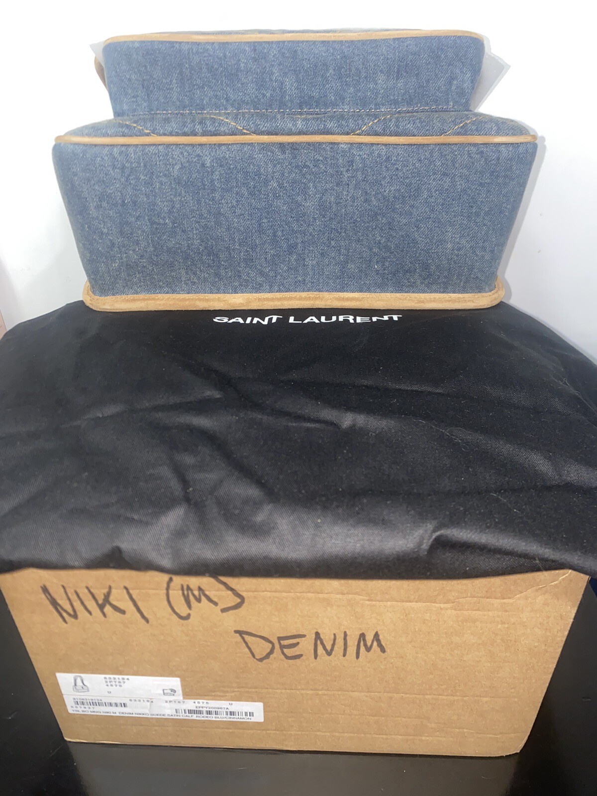 YSL NIKI MEDIUM CHAIN BAG IN BLUE DENIM WITH SUEDE CORNERS. ITEM ...