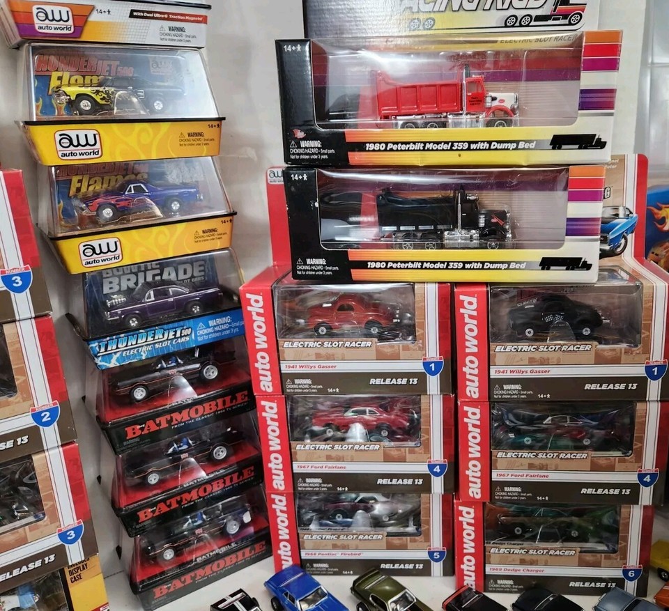 HUGE Slot Car Collection HO Scale 475+ In Lot Auto World, AFX, + More ...