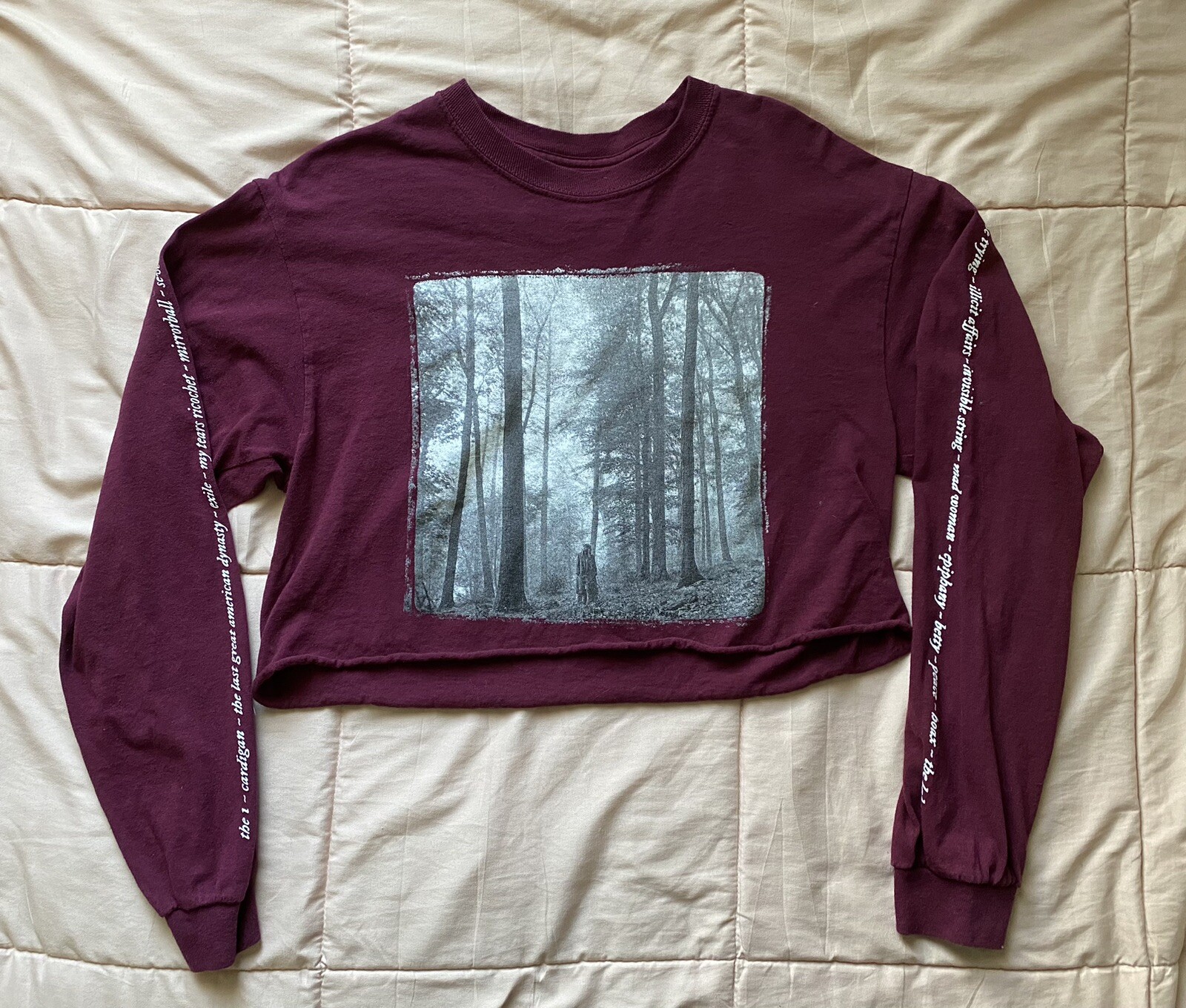Taylor Swift Official merchandise Maroon Folklore Cr… - Gem