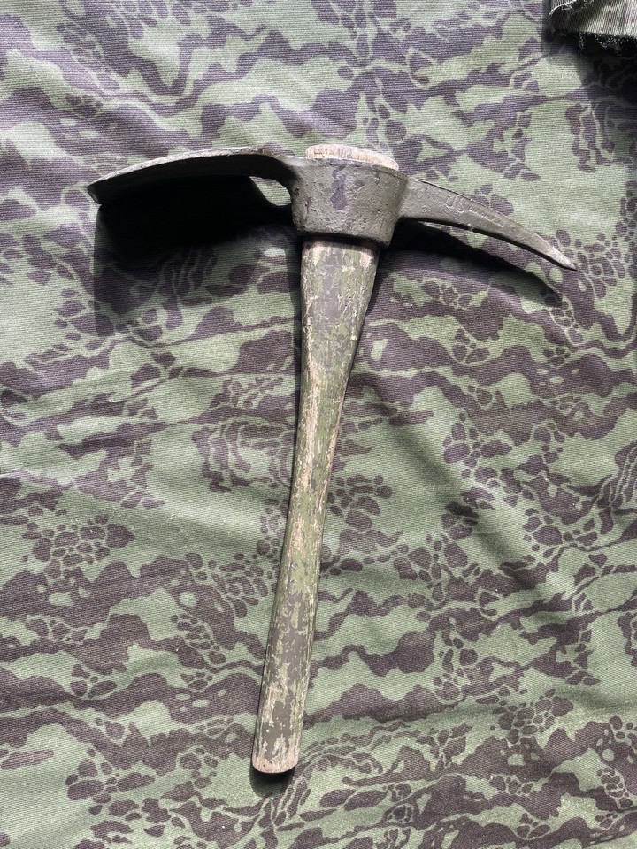 WW2 US Army Pickaxe 1942 Military Pick Normandy D-Day Lend-Lease Tool ...