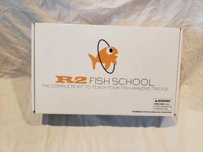 NEW SEALED - R2 Fish School - Kit Teach Fish Tricks Obstacle Course ...
