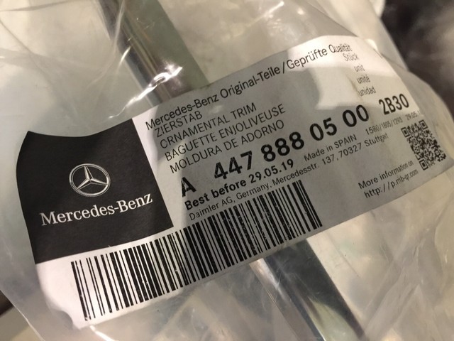 Mercedes-Benz VITO W447 Radiator Grille Bottom Trim A44788805002B30 OEM ...