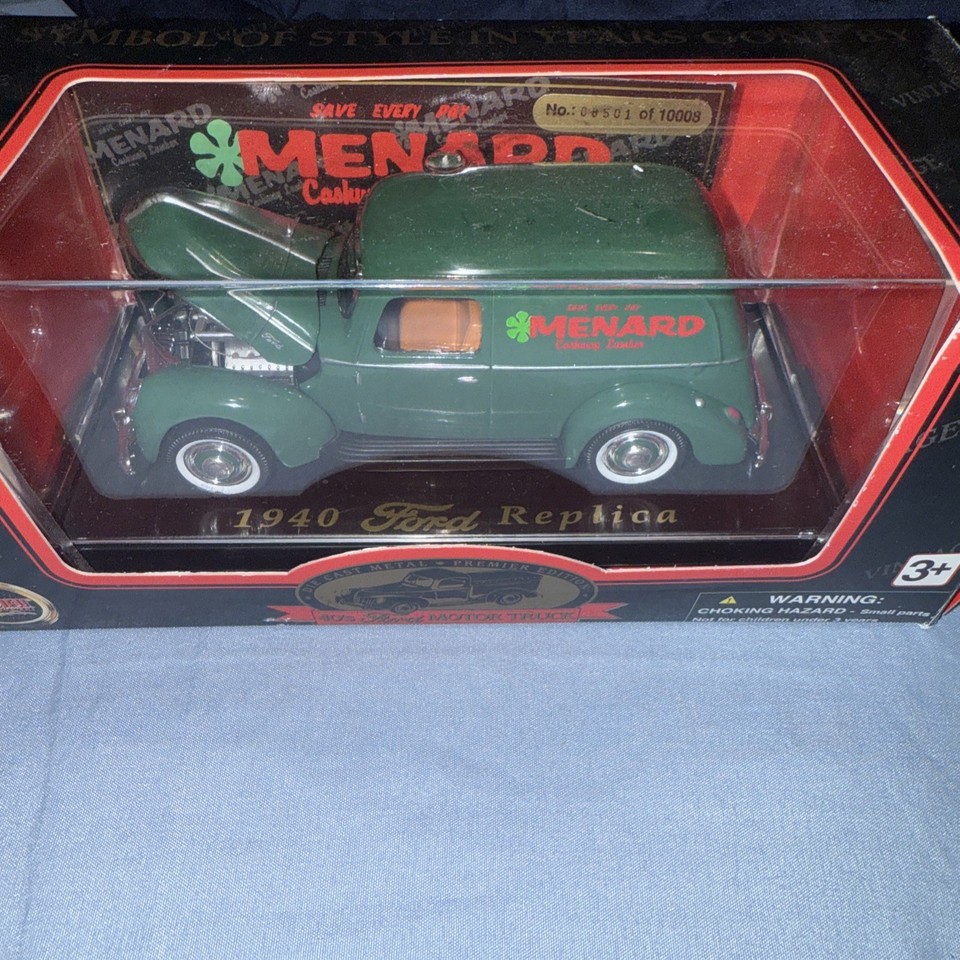 Golden Wheel 1940 Ford Panel Van Menards 1/32 Diecast Green S/N 00857 ...