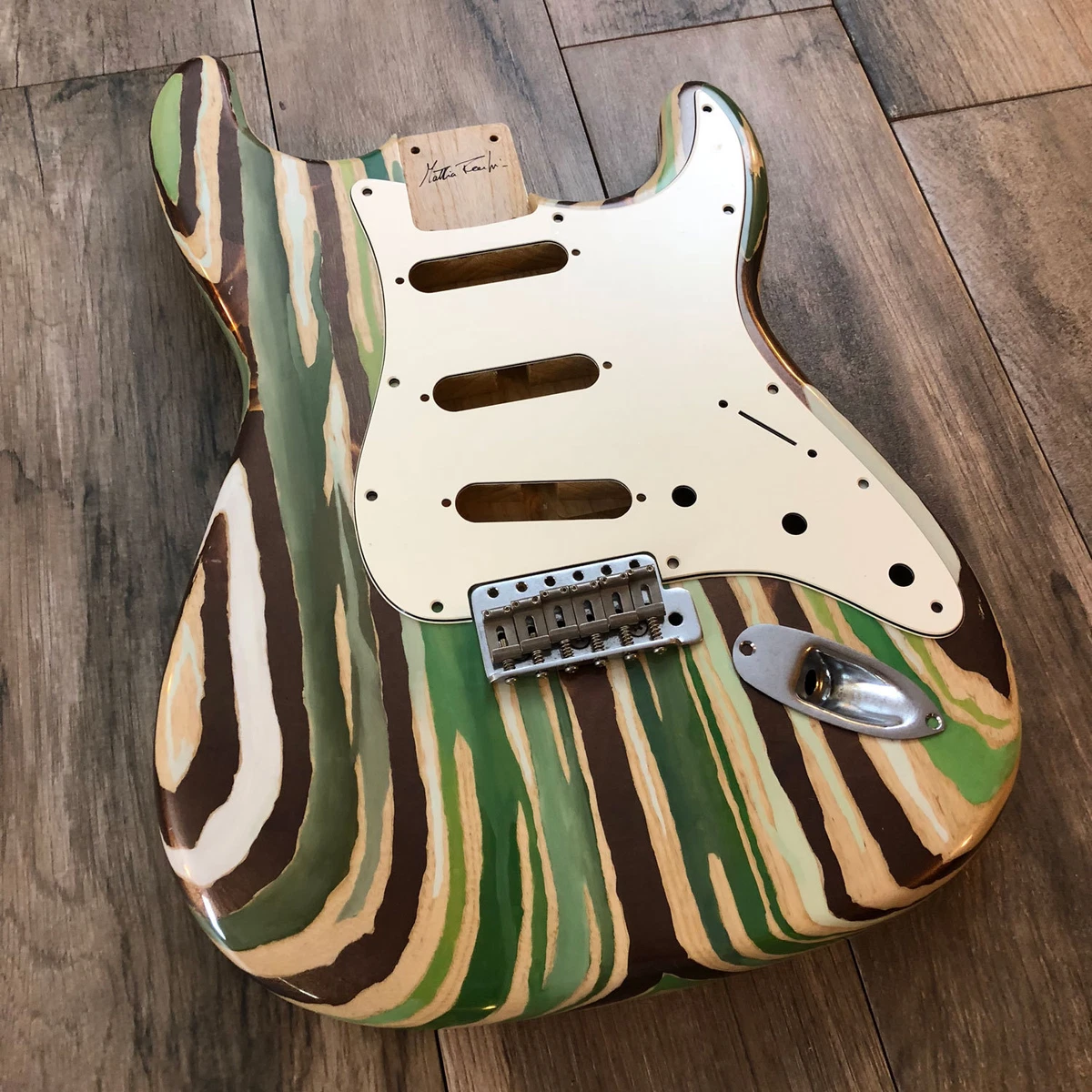 Swamp Ash Wood Grain