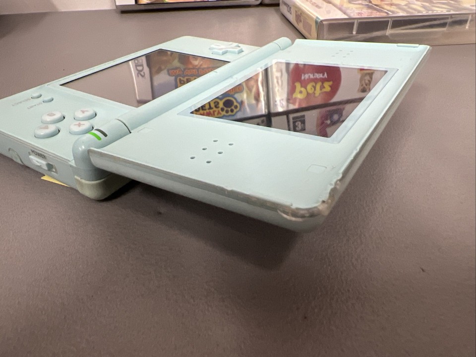 Nintendo Ds Lite Turquoise Ice Blue Console Bundle Original Charger ...