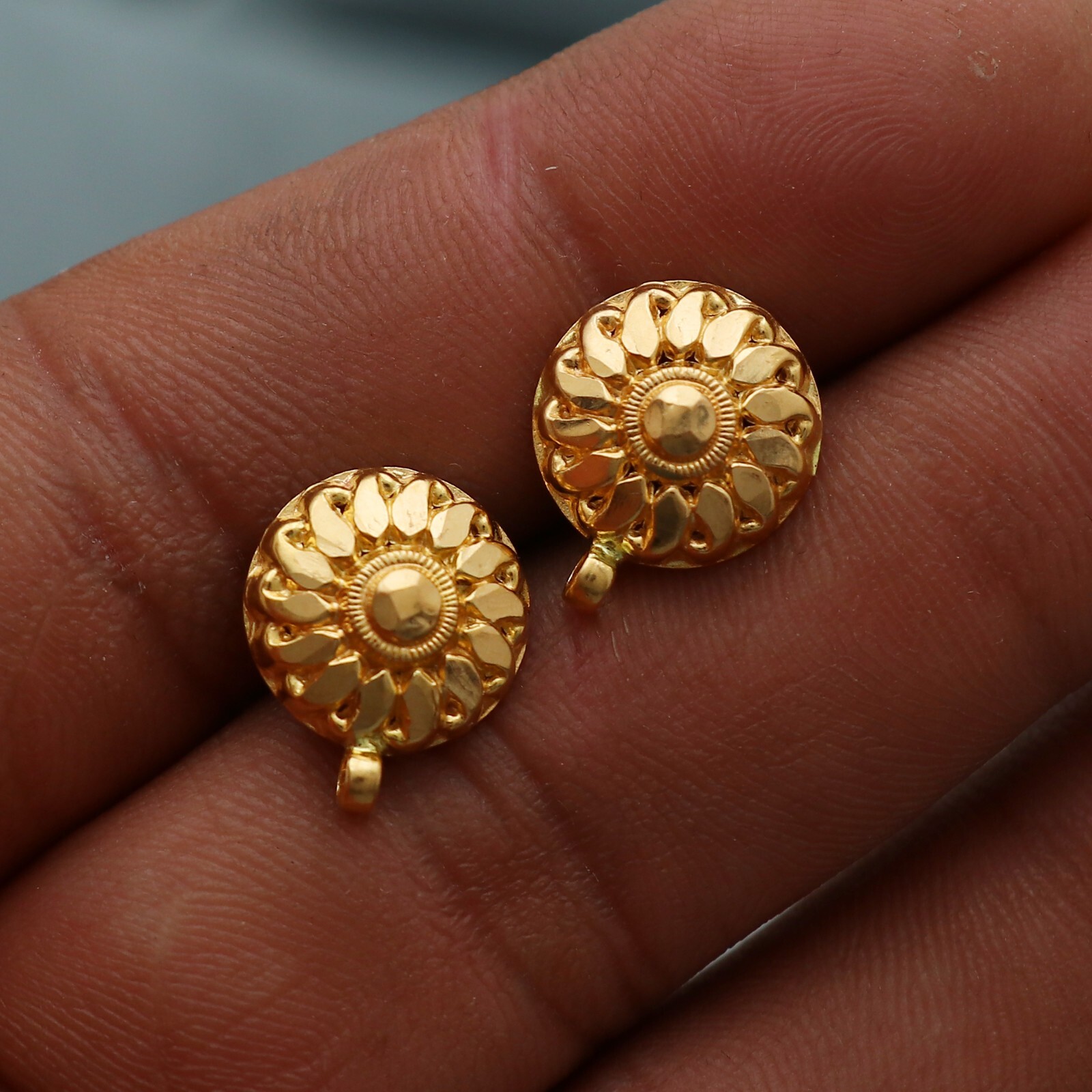 Traditional Gold Earrings Tops