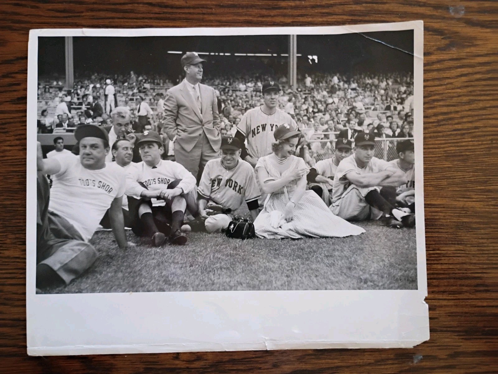 Type 1 Pic New York Giants Vs Toots Shore Game Leo Durocher Audrey ...