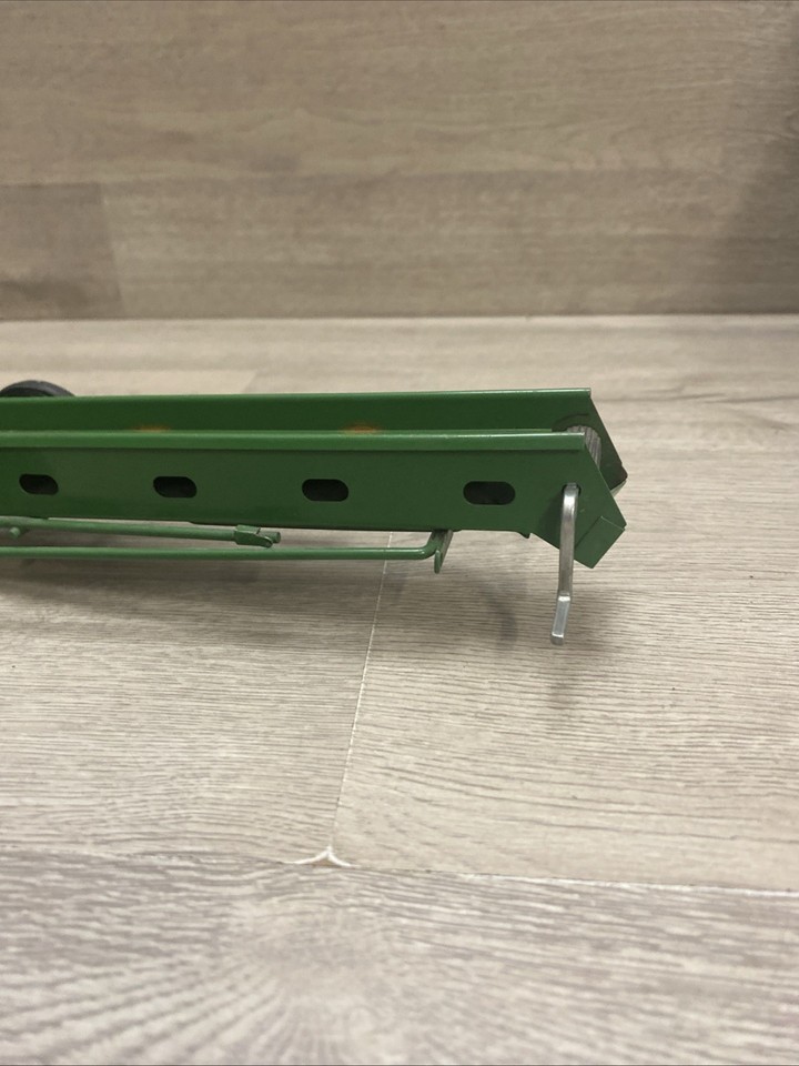 Vintage 1950s John Deere Eska Tru-Scale Hay Elevator 1/16 Scale Farm ...