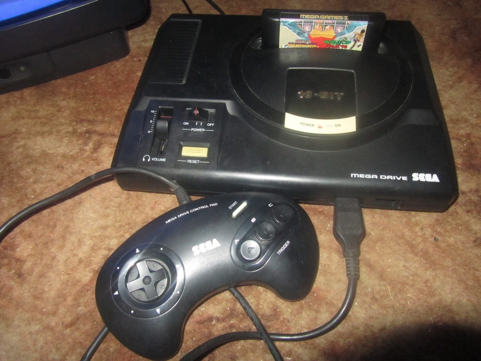 Sega Mega Drive 1 Console With Leads Controller Tested and Working Plus ...