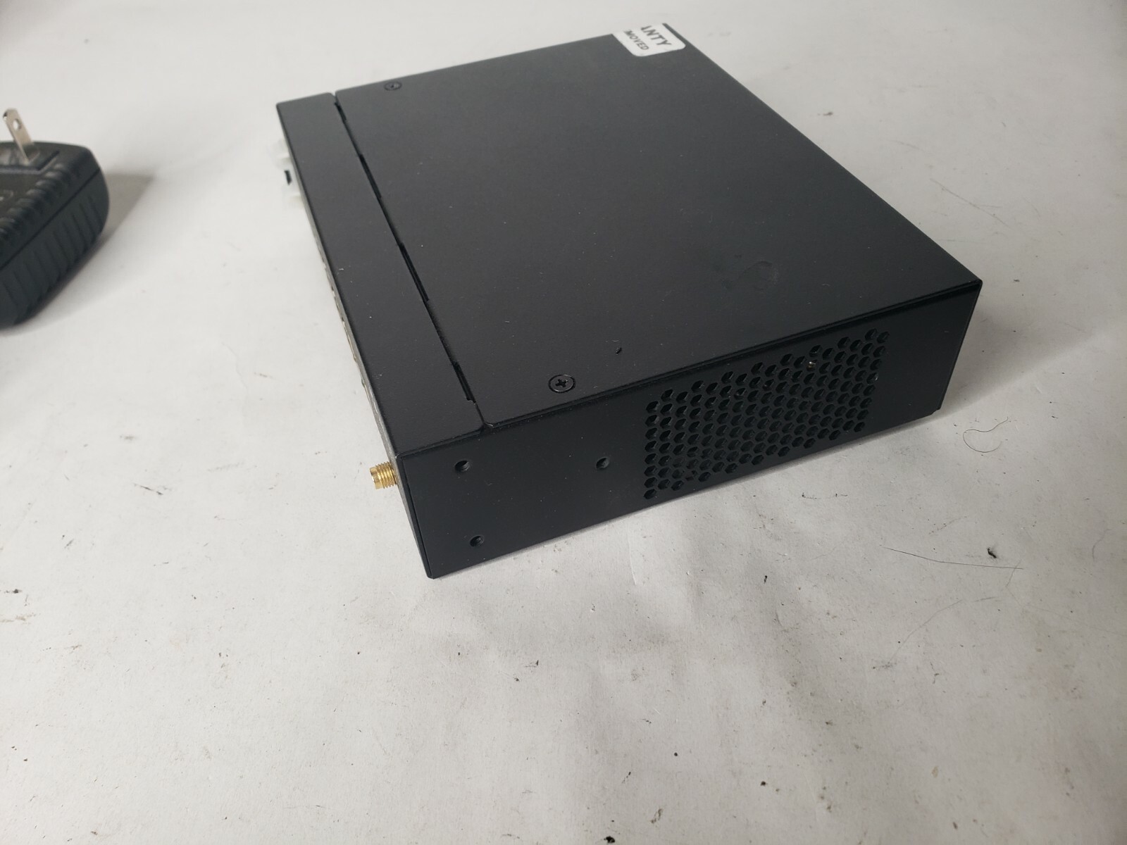 Viptela vEdge-100b-AC Mountable Router / vEdge 100b Router / SD-WAN ...