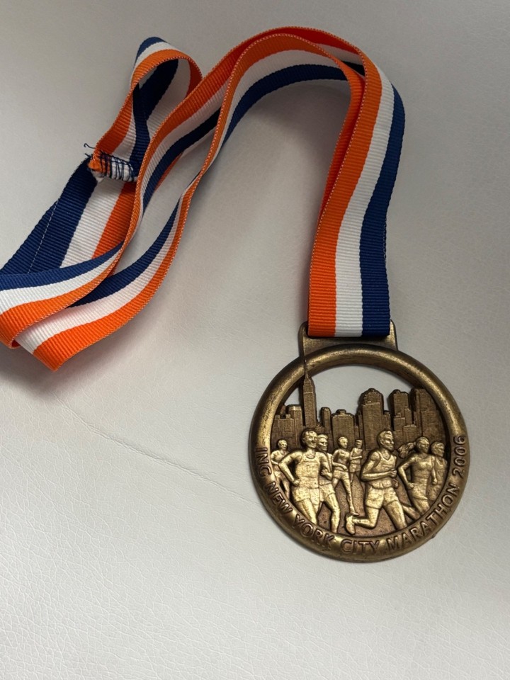 2006 NYC New York City MARATHON MEDAL Abbott World Marathon Majors | eBay