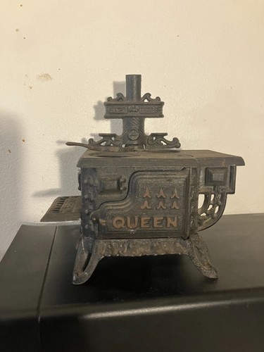 Miniature Queen Toy Salesman Sample Mini Cast Iron Stove & Oven Vintage ...