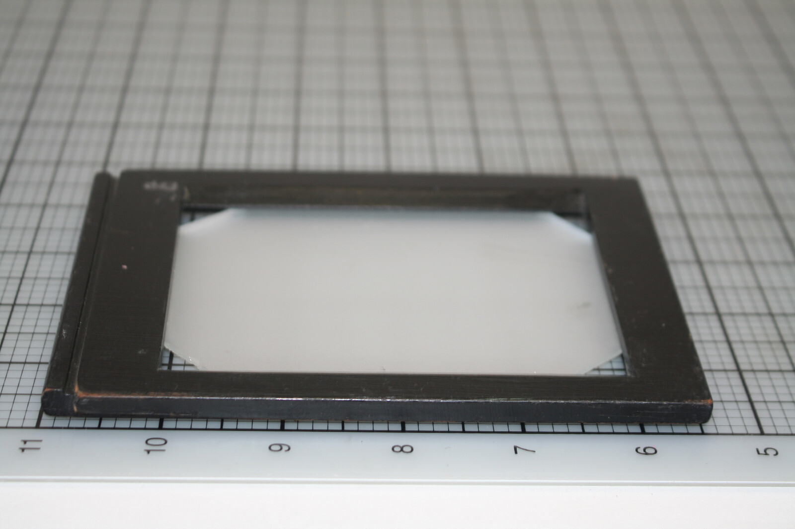 MEDIUM FORMAT 3x4 FOCUSING SCREEN with/ WOOD FRAME 5 1/4 x 4 1/8 inch ...