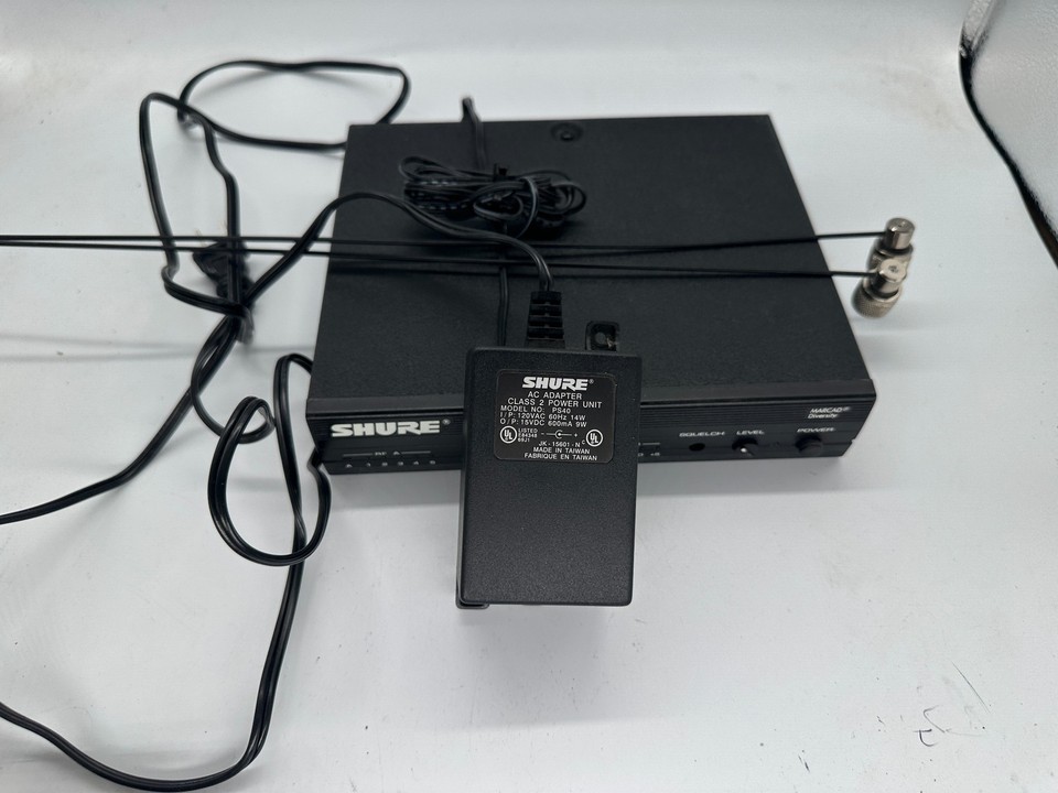 Shure LX4 Wireless Receiver With 2 Antennas and power supply | eBay
