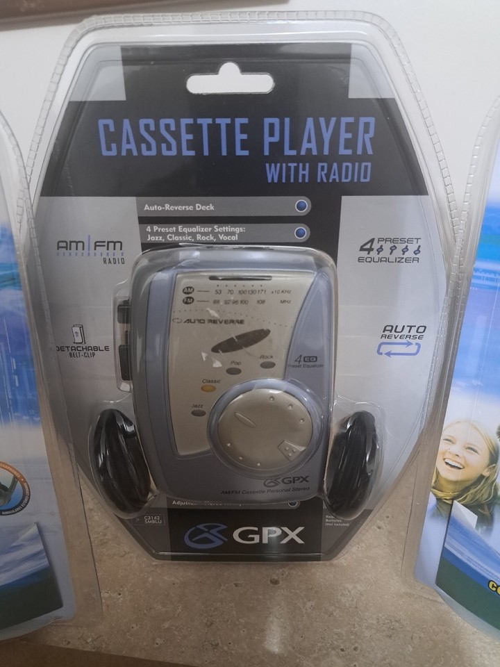 GPX Personal Cassette Player Digital Display AM FM RADIO 4 Band - Model ...