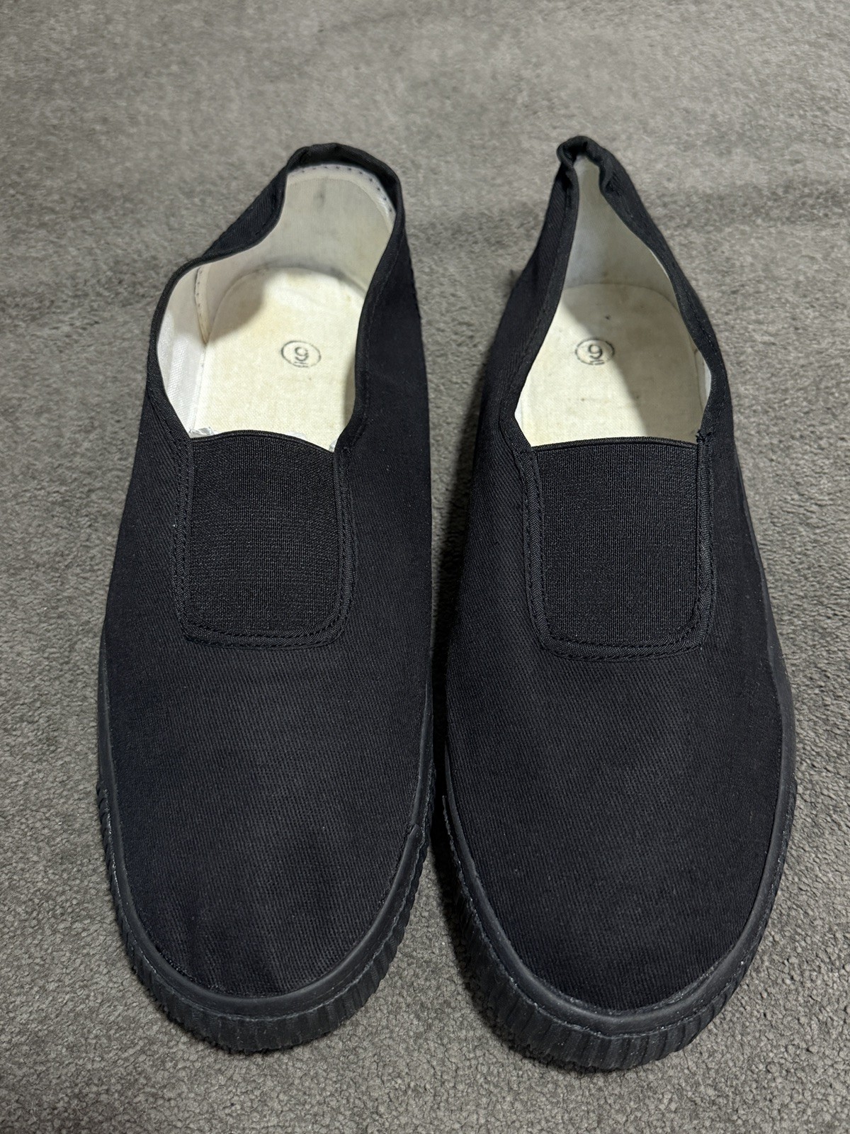 2 Pairs of black old school plimsolls in an adult size 9, New and ...