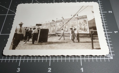 1930's CIRCUS Banner SIDESHOW Sign Carnival Midway Vintage Snapshot ...