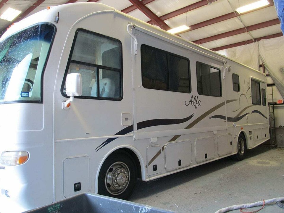 EPOXY RESIN GLUE 4 RV PANEL DELAMINATION REPAIR W/ SYRINGE/HOSE FOAM ...