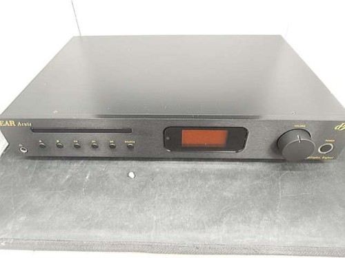 Digital CD Player with Tube Preamplifier & Headphone Output, 20Hz-20kHz ...