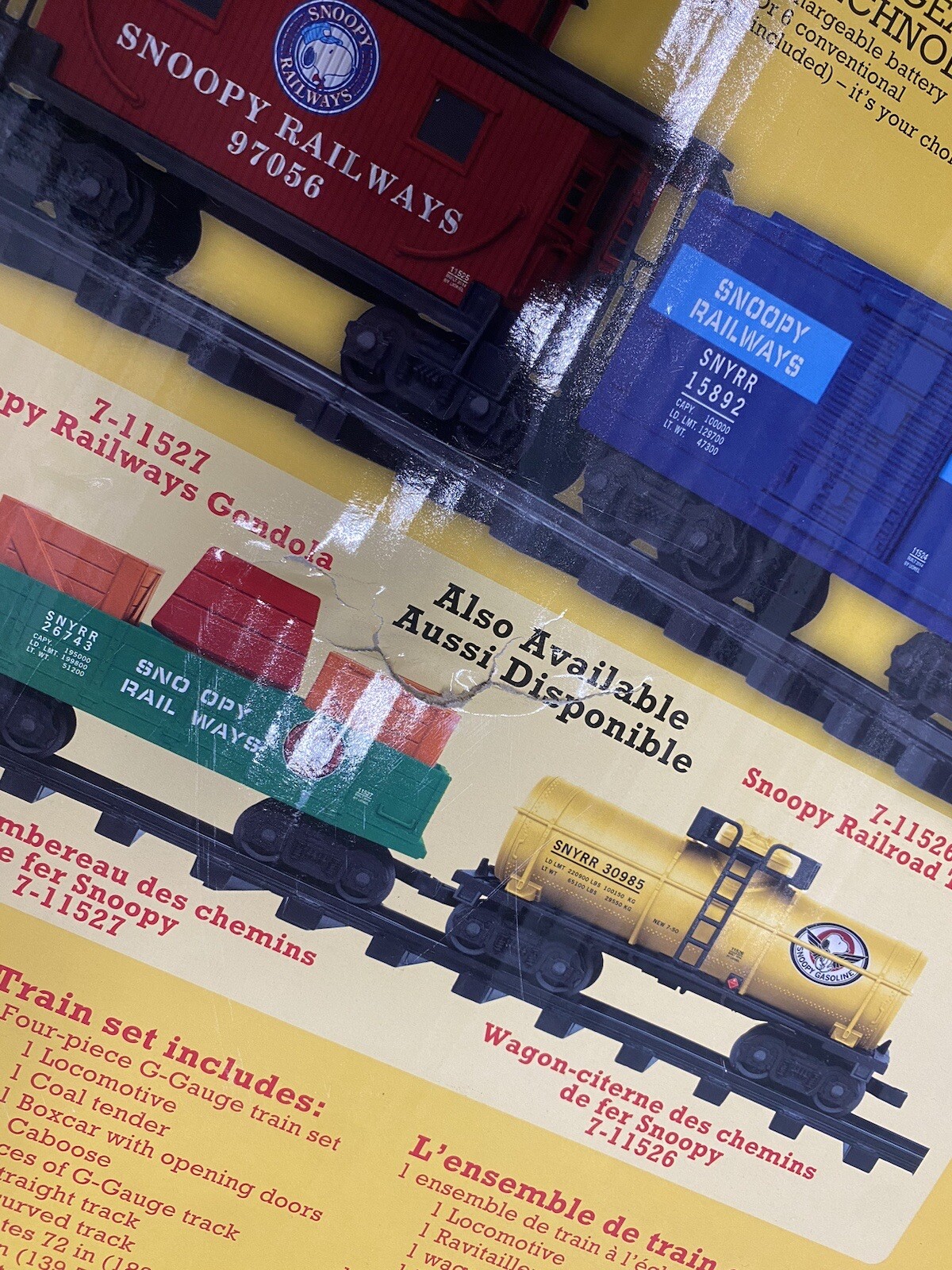 Lionel 711489 G Scale Battery Remote Operated Peanuts Snoopy Train Set ...