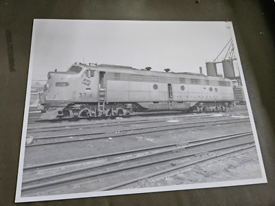 Milwaukee Road E9 37A (8x10 B/W)(Used) | eBay