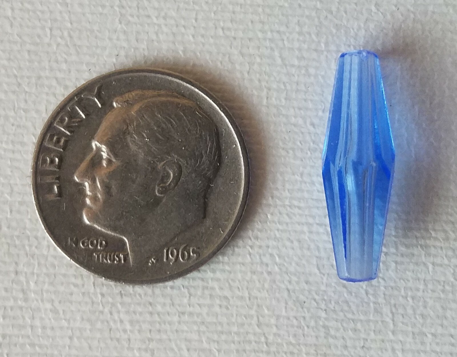 500 pcs Assorted Elongated Faceted Bicone 18mm x 6mm Plastic Acrylic ...