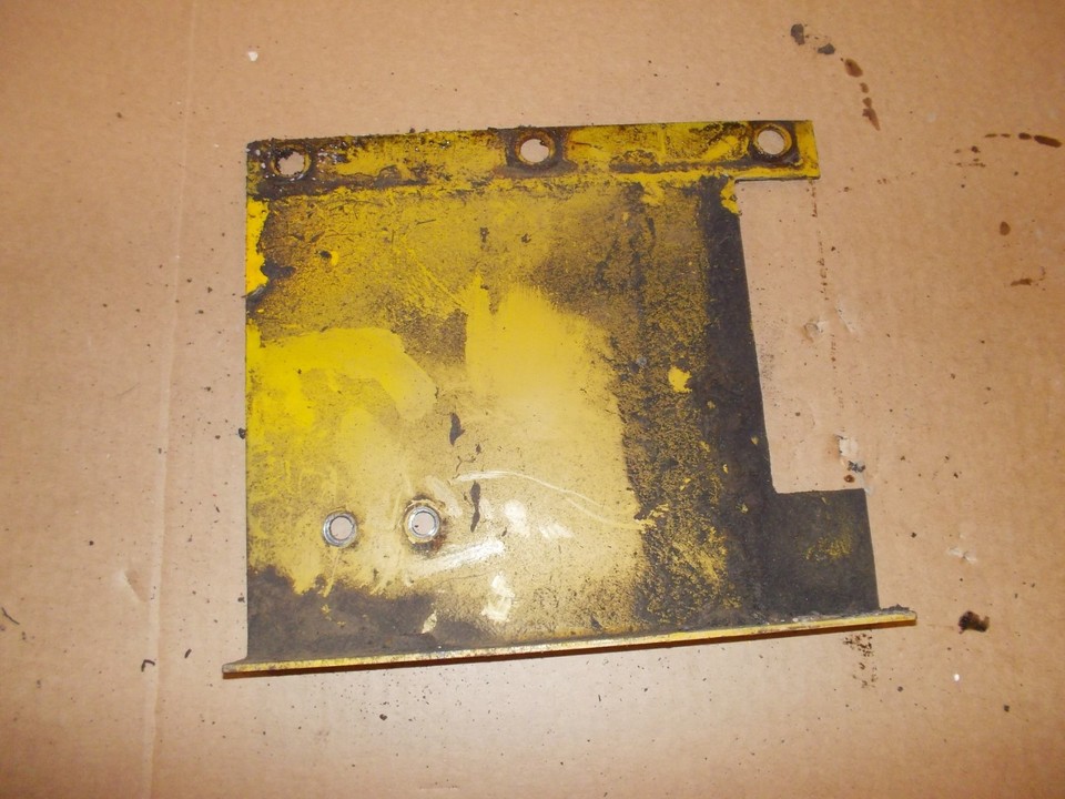 International Cub 154 low boy tractor IH rear cover plate panel oil ...