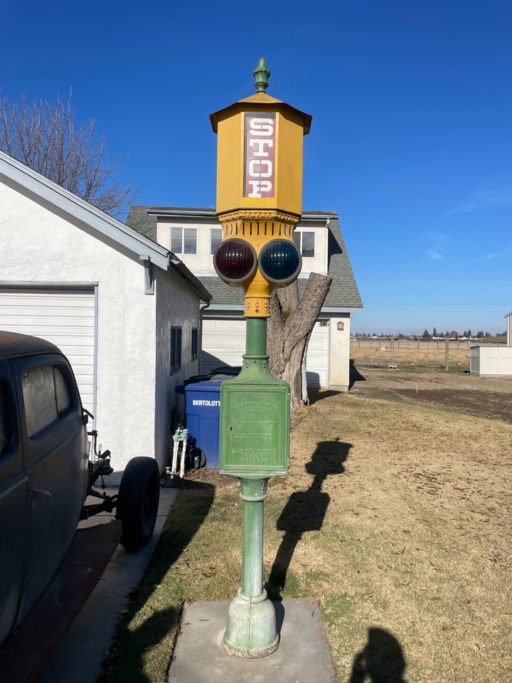 1920's Wiley Birdcage Traffic Signal Red Stop and Green Go Glass Lenses ...