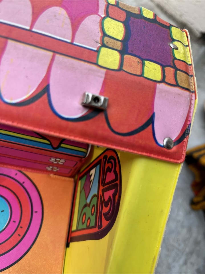 1968 Mattel Liddle Kiddles Talking Townhouse Doll Case W Dolls N ...