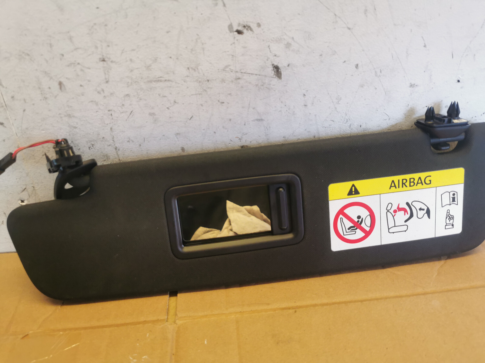 PORSCHE TAYCAN 4S 2020 SUN VISOR N/S PASSENGER SIDE LEFT IN BLACK ...