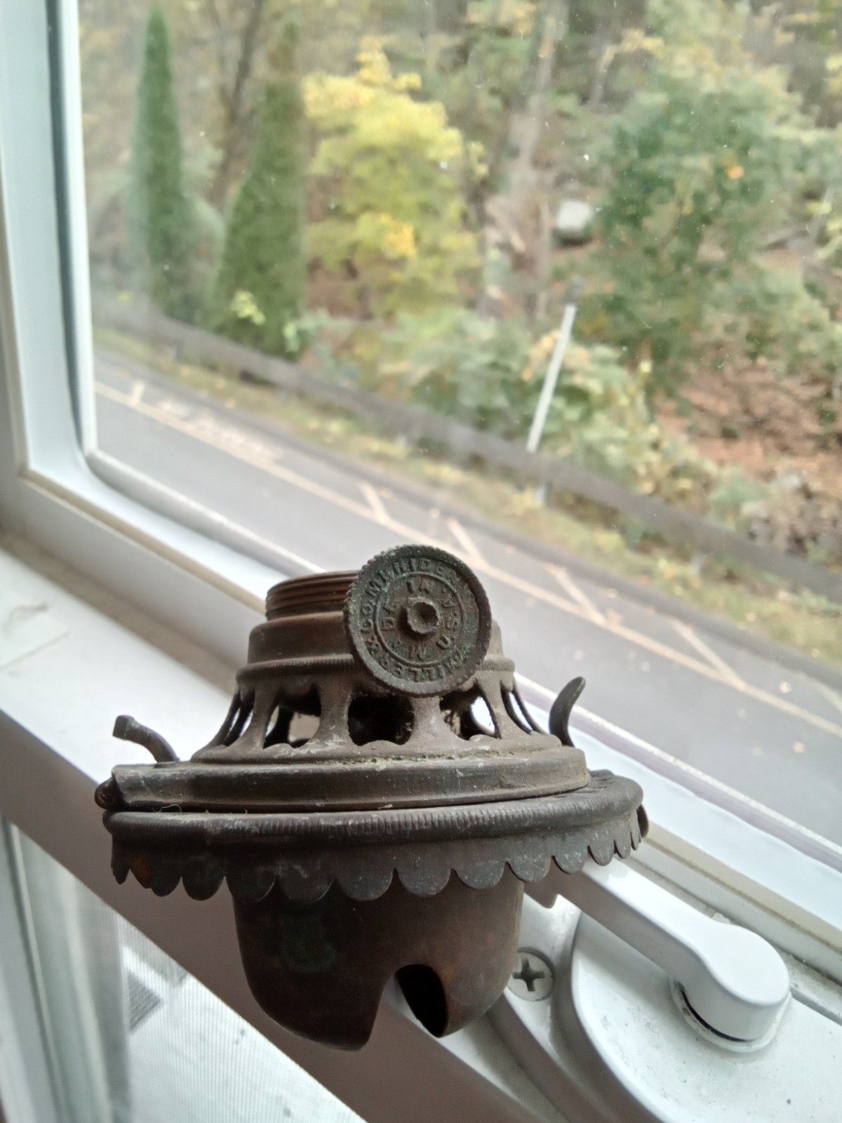 Antique MILLER CO MERIDEN CT Oil Lamp Tin LAMPS BURNERS LIGHTING ...
