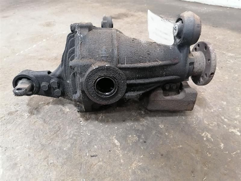 2006-2010 Jeep Commander Front Differential Carrier 3.07 Ratio OEM | eBay