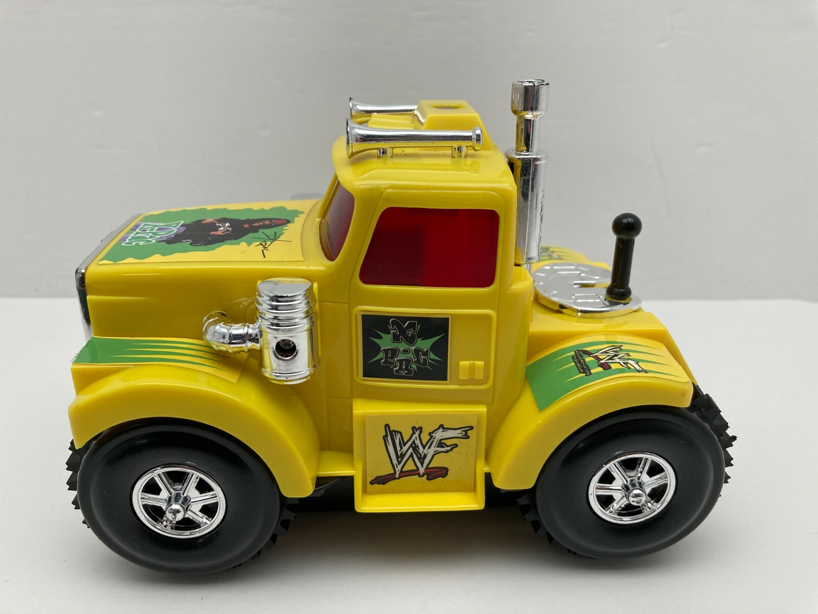 WWF 2000 X-Pac Tumble Truck Battery Operated Yellow Semi Rig Toy WWE 7 ...