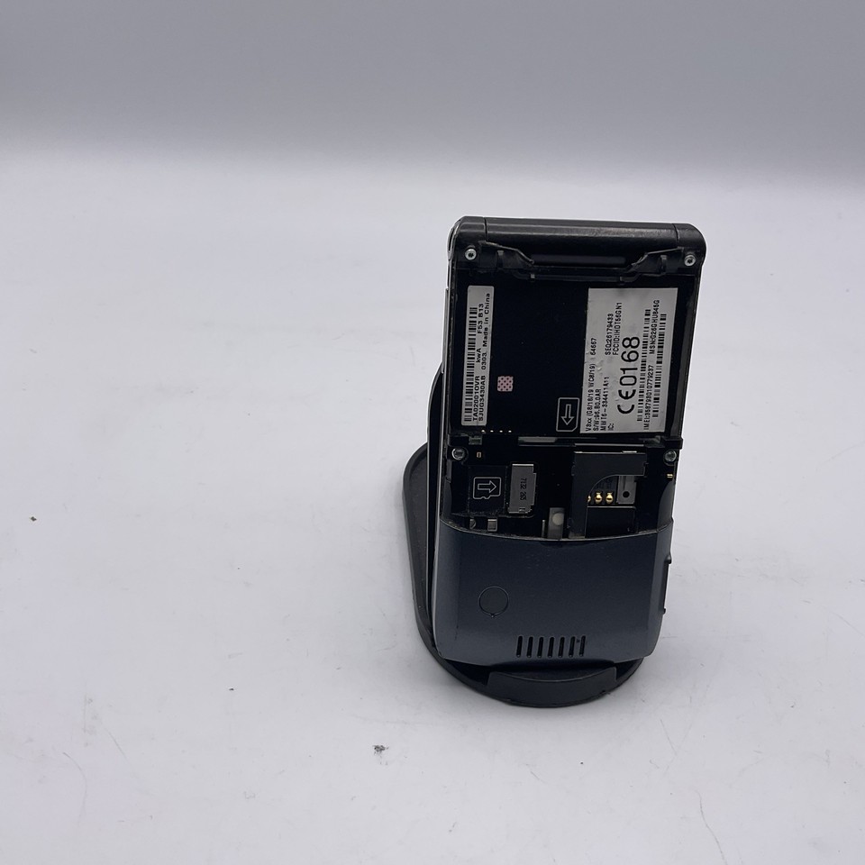 AT&T Original Motorola RAZR V3xx -Silver/Gray 2G Flip Phone Cingular ...