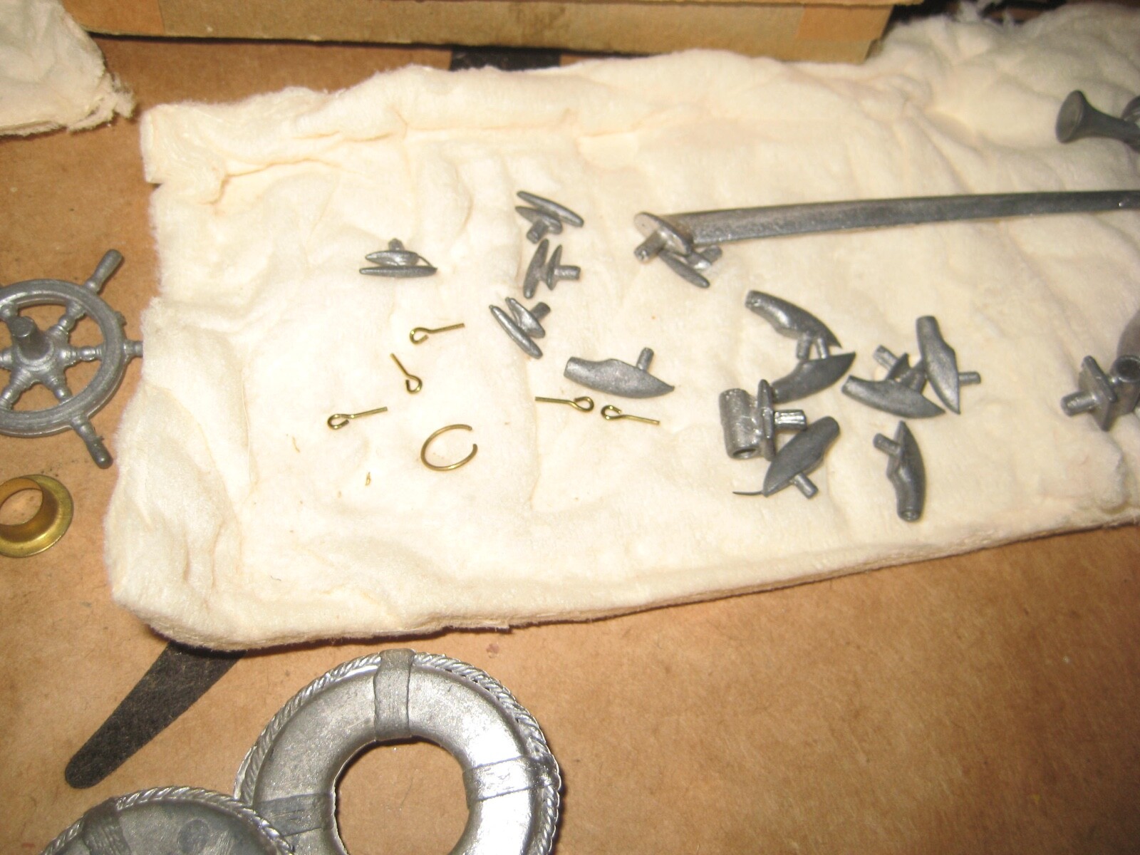 VINTAGE STERLING MODELS SHIP FITTINGS SET B 7-F FOR KIT B-7M CHRIS ...