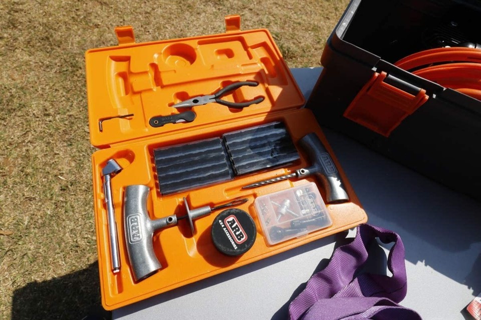 ARB 4x4 Speedy Seal Tyre Puncture Repair Recovery Kit Series 2 10000011 ...
