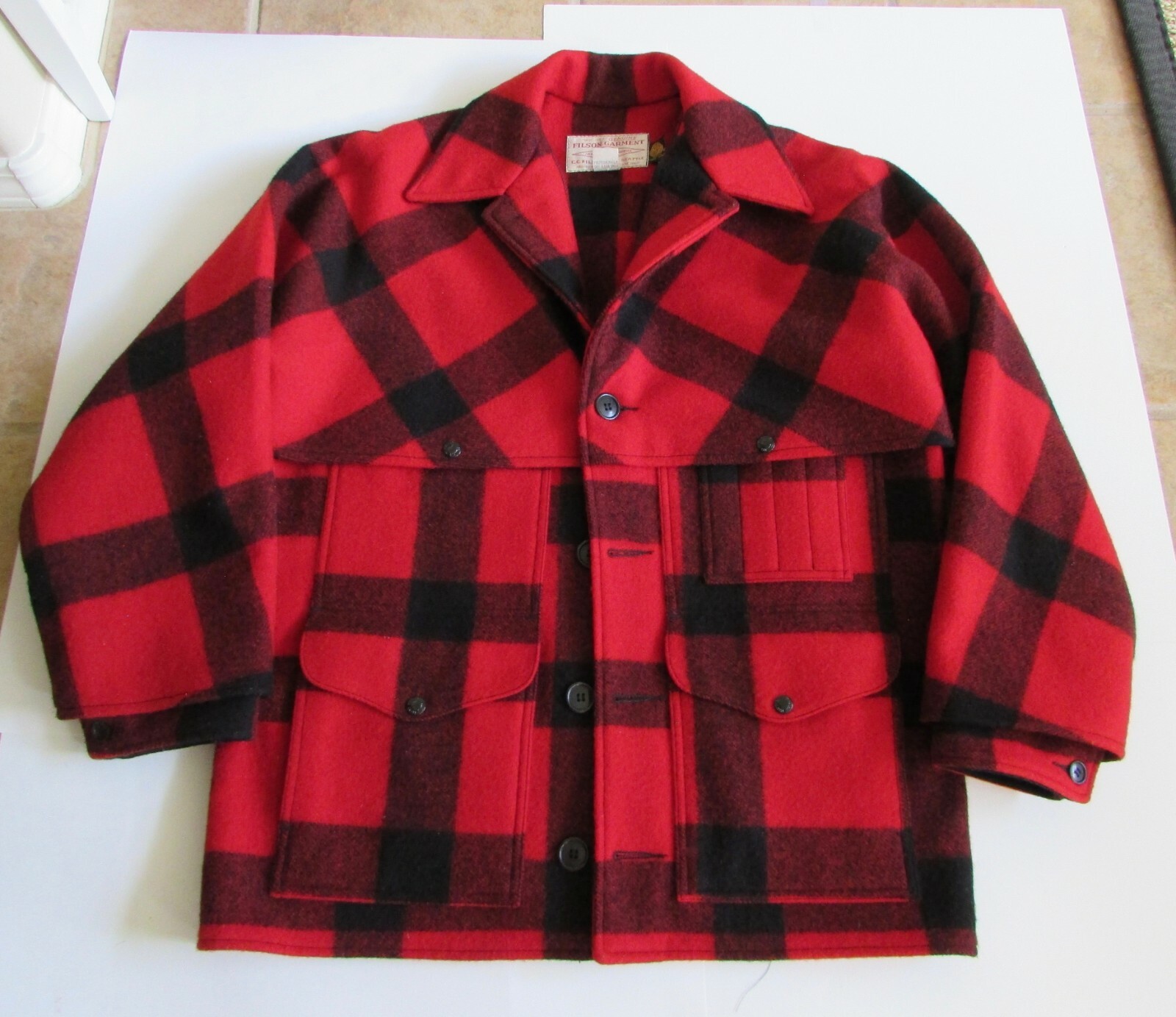 FILSON Seattle Mackinaw Wool Cape Coat Red & Black Bu… - Gem