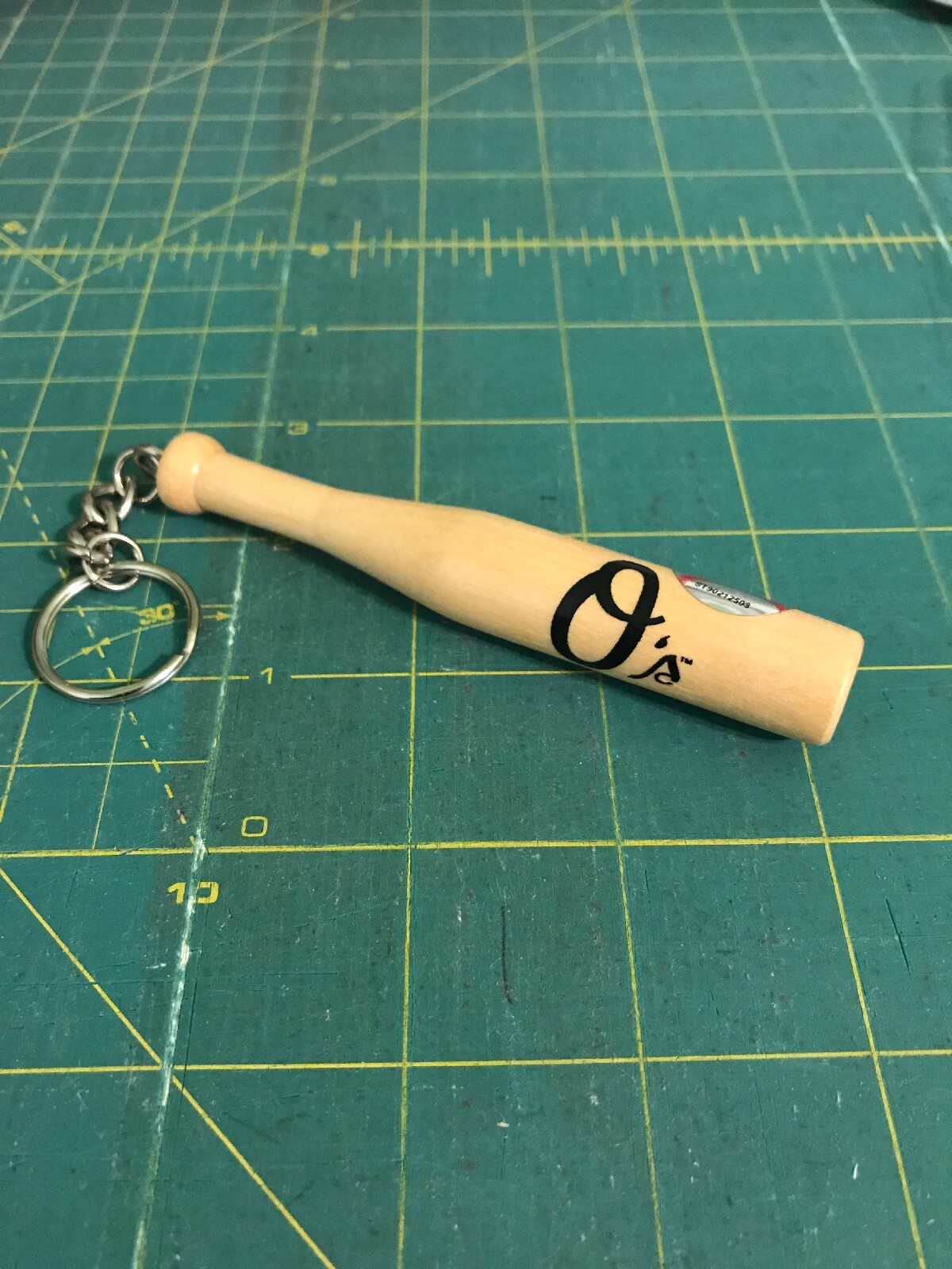 Baltimore Orioles - O’s Baseball MLB Licensed Mini Bat Key Chain ...