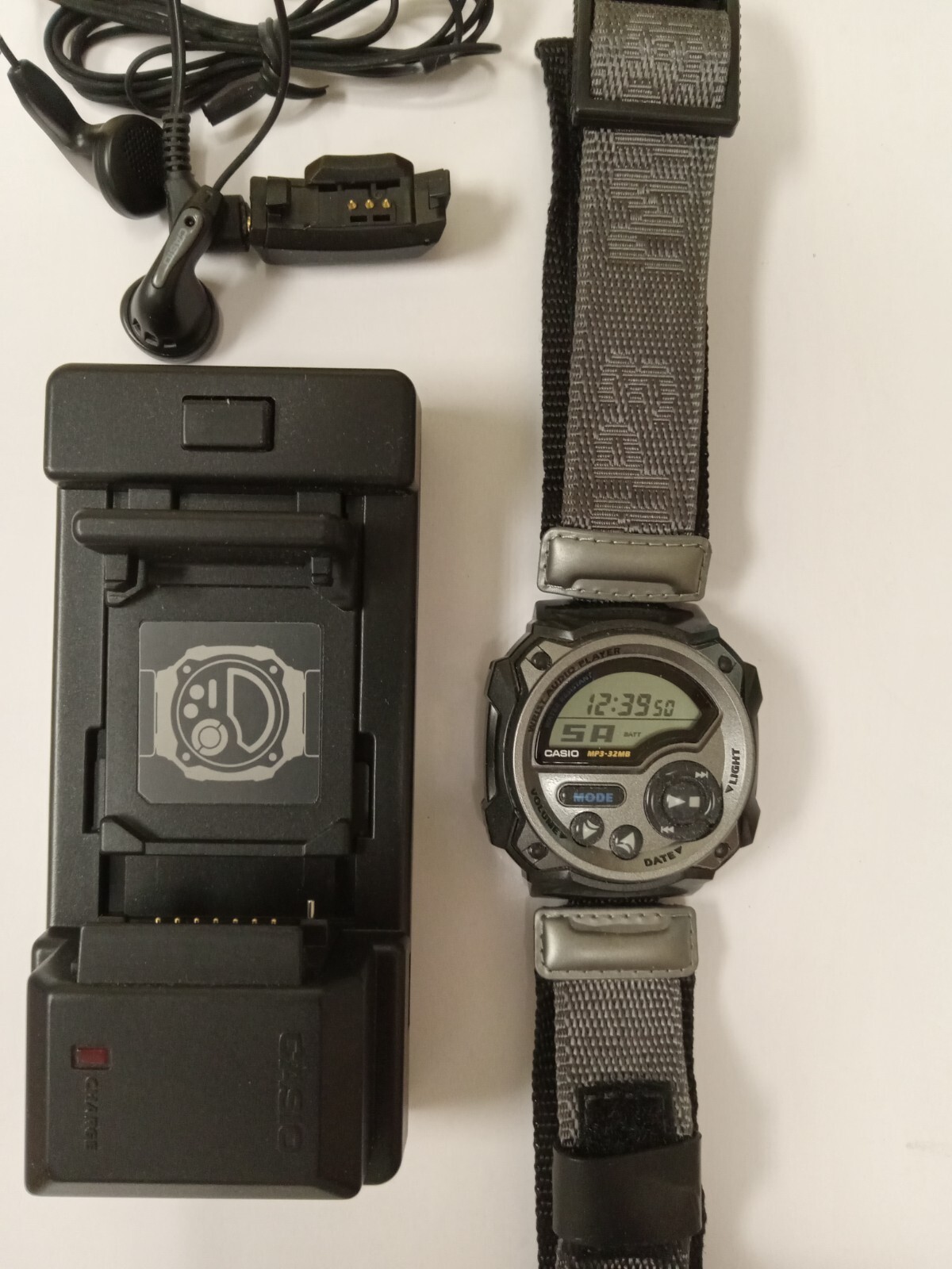 CASIO WMP1 MP3 Mod. 2002 "THE FIRST WATCH WITH MP3" JAPAN w CHARGING ...