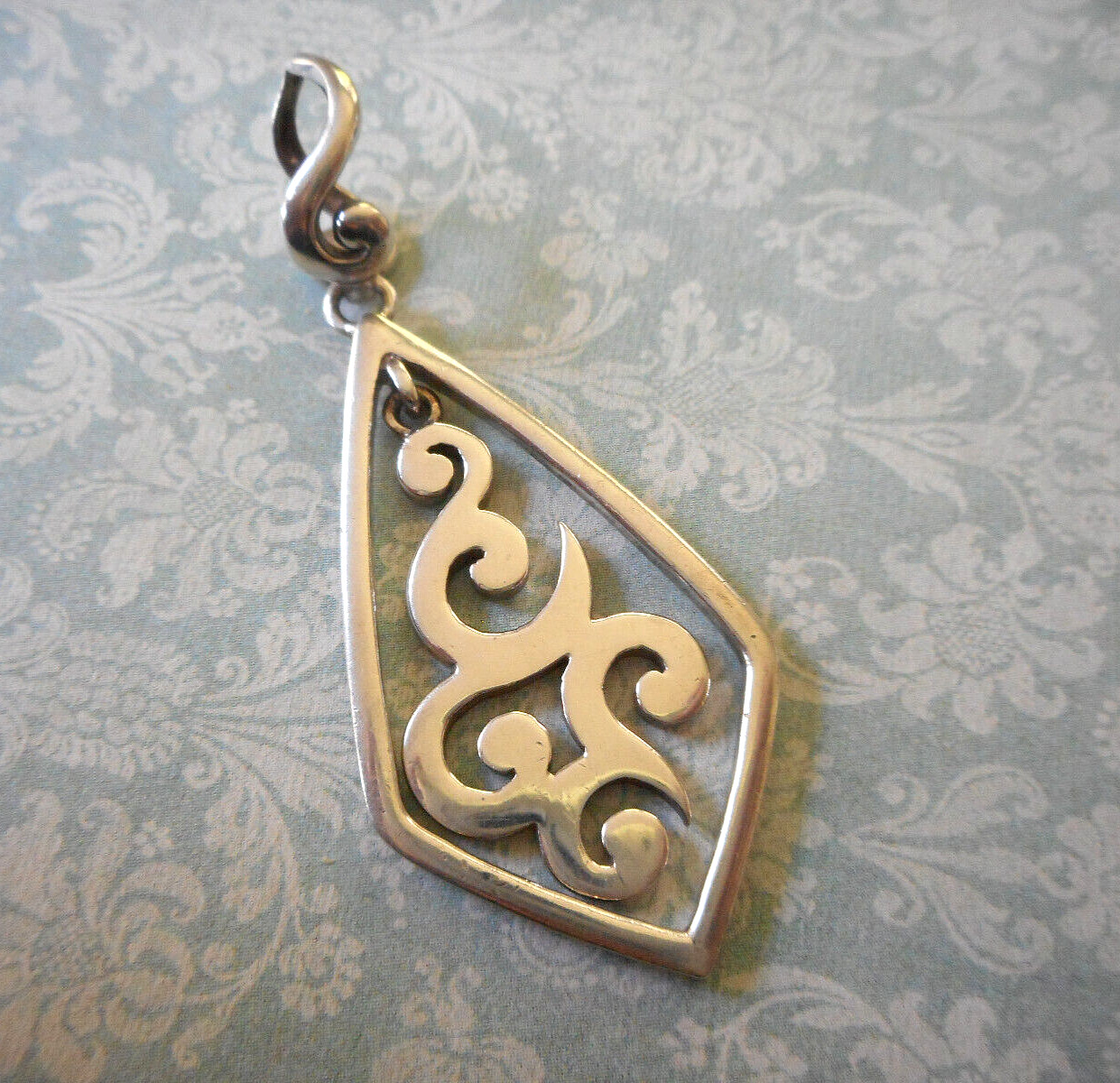 Silpada Sterling Silver Cut Out Scroll Pendant S138… - Gem