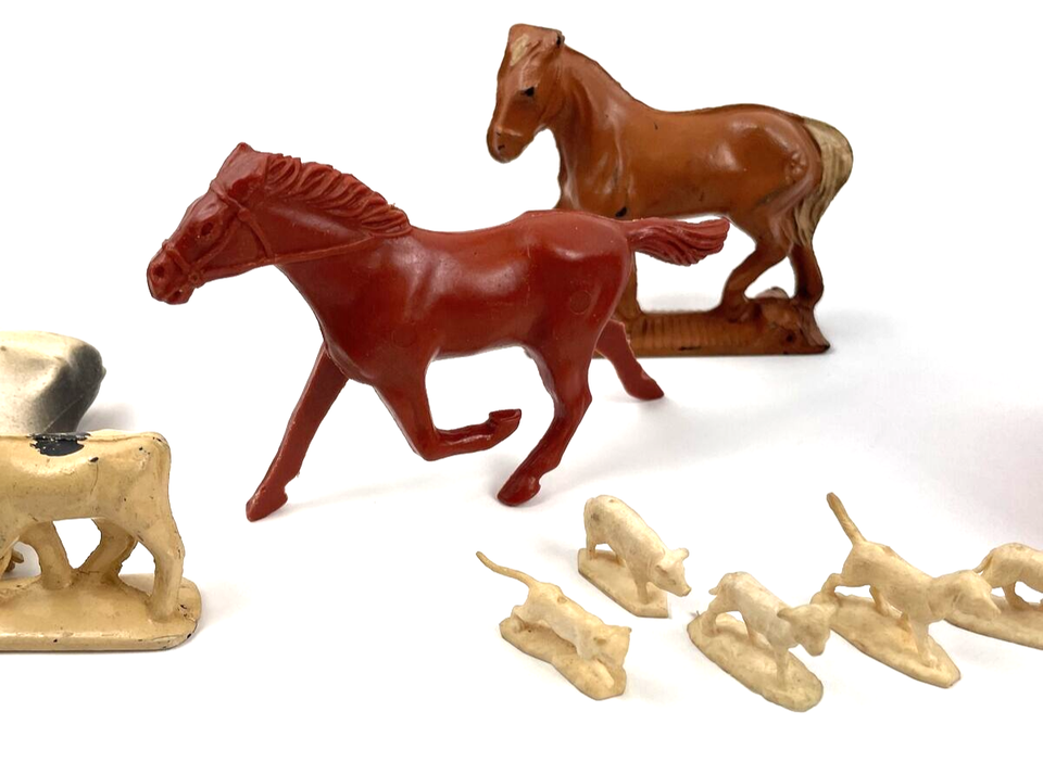 Vintage Auburn Rubber Farm Animals Horses Barn Cows Pig Plastic Playset ...