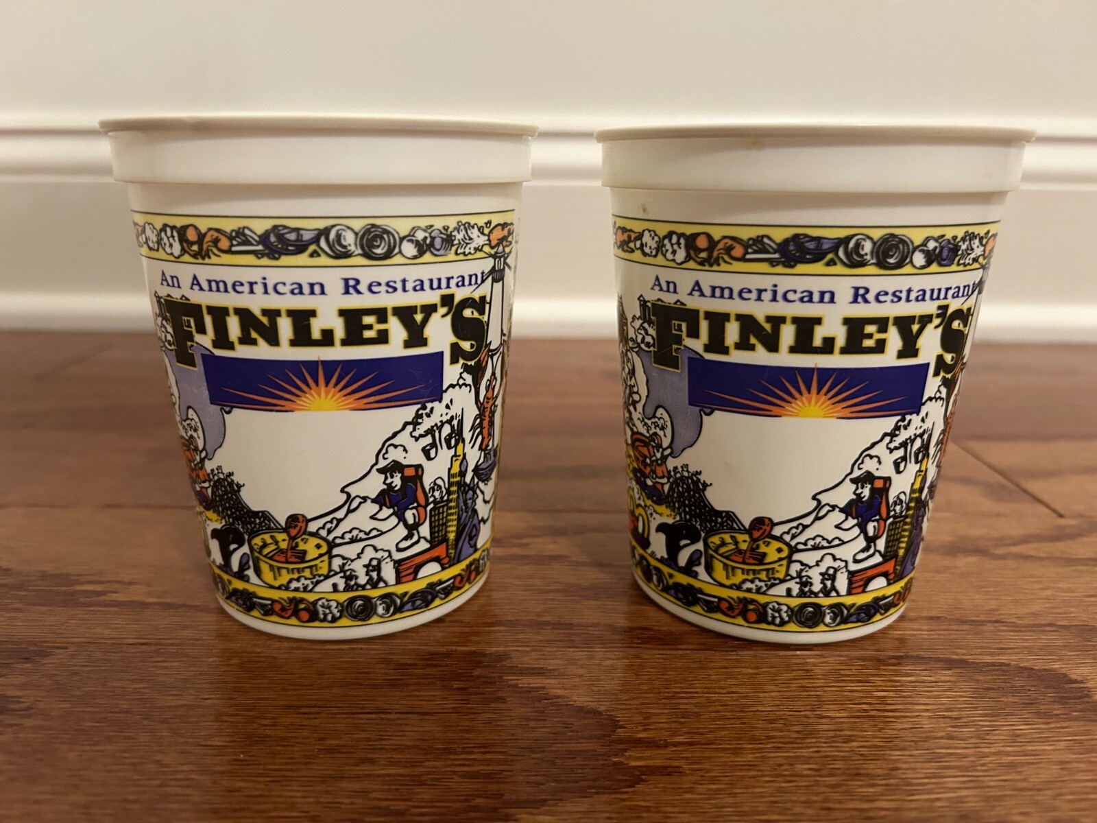 (2) Vintage "FINLEY'S" {AN AMERICAN RESTAURANT} "TOUR AMERICA" Plastic ...